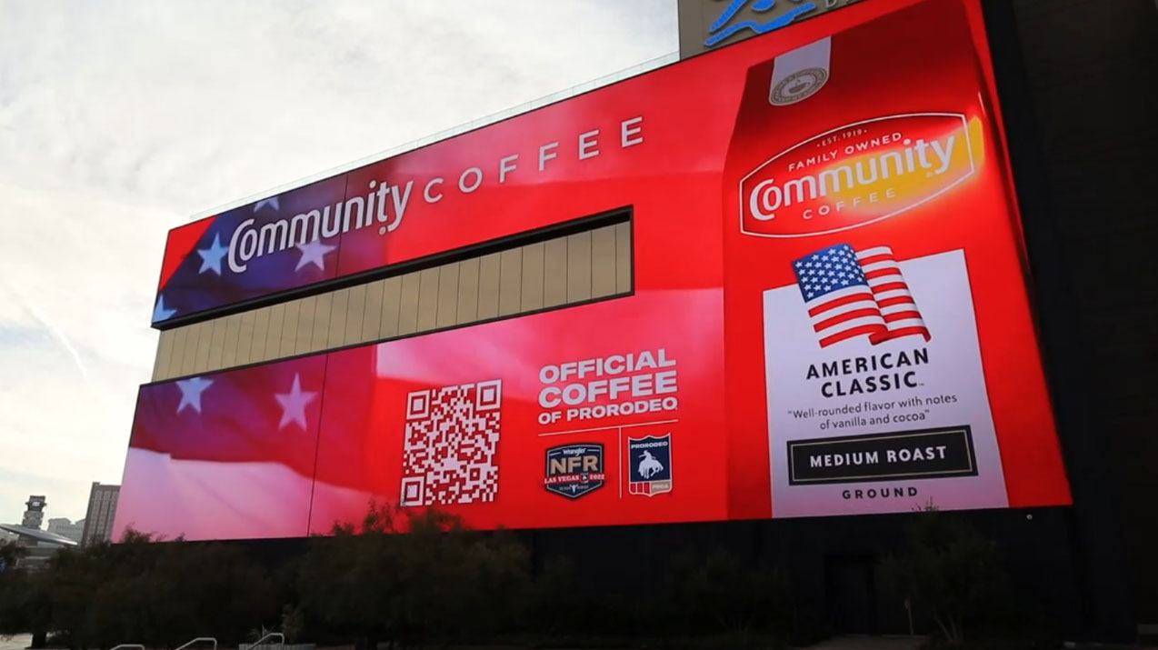 CREATOR Q&A WITH SNA DISPLAYS: STRINKO STUDIOS