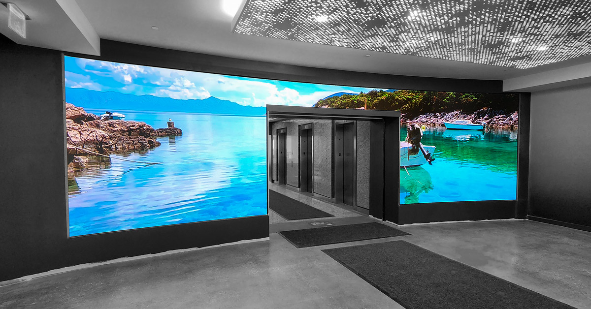 SNA Displays Adds a Pair of Lobby Displays to Large Tenant Building